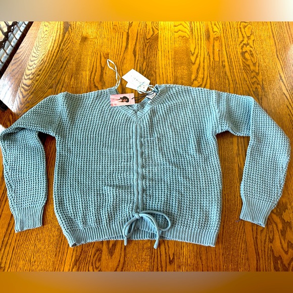 Sincerly Jules | Sweaters | New Adjustable Sweater Sincerely Jules ...